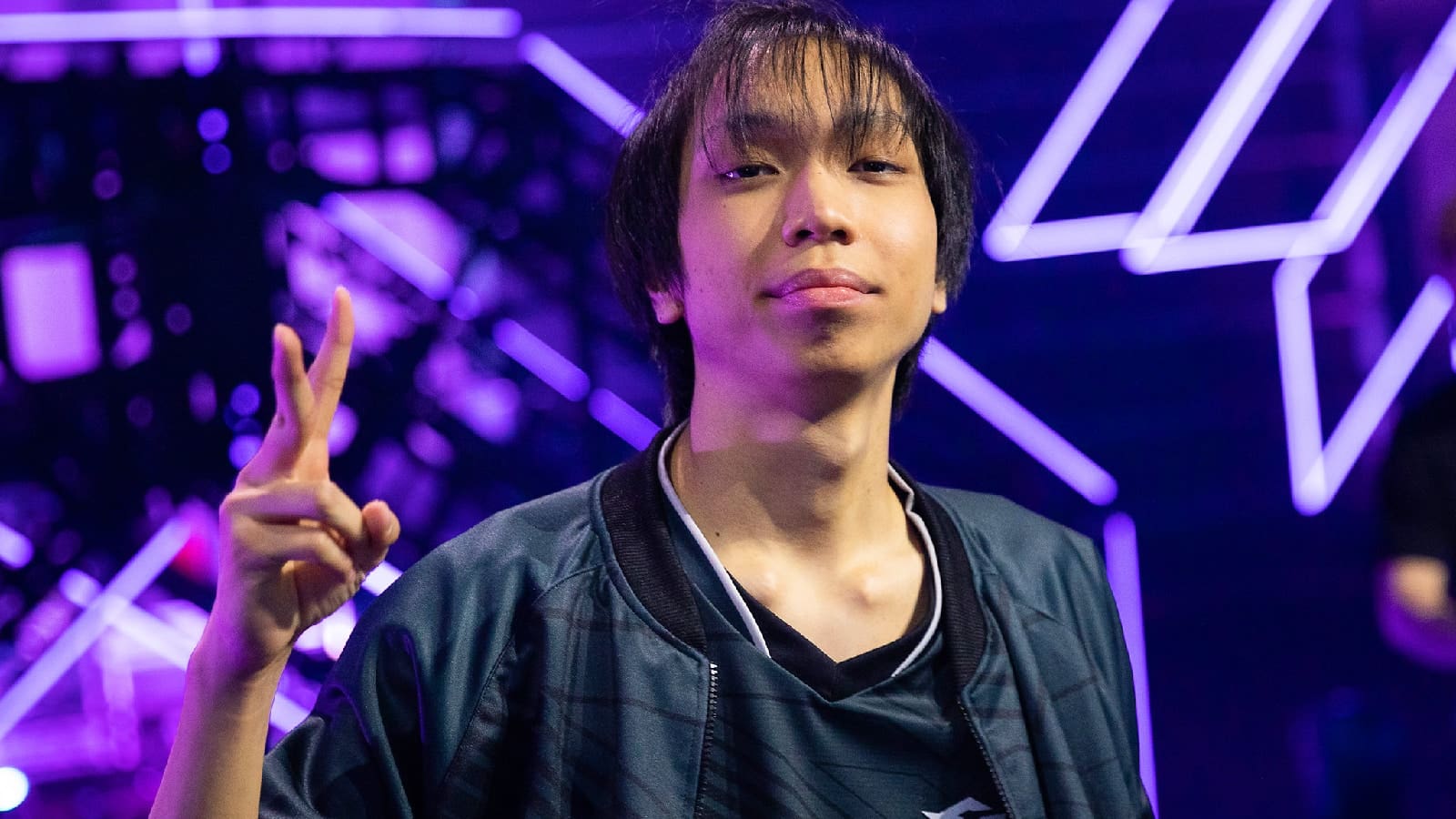 Patiphan "Patiphan" Chaiwong Retires Due To Wrist Injury